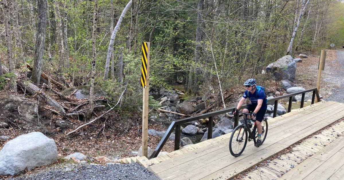 Gravel Cycling | Adirondack Hub