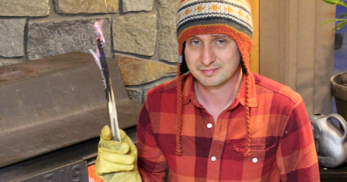 To build a fire | Adirondack Hub